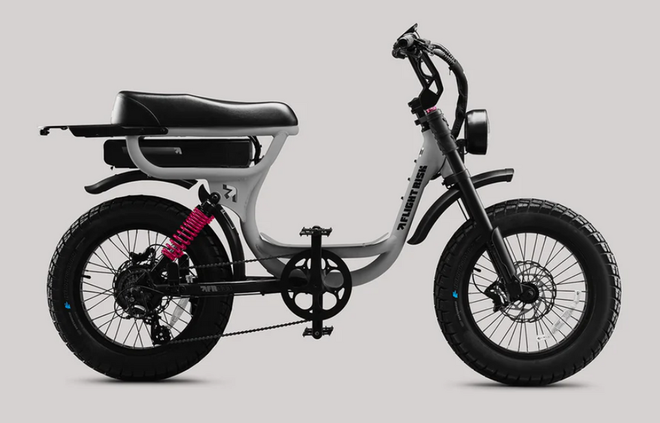 Flight Risk FR333 – The Electric Bike Company